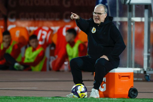 La “aclaración” de Bielsa por su “falta de respeto” a De León: “Hay que ...