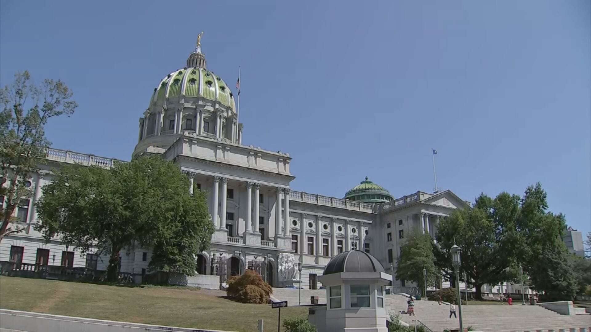 Budget stalemate continues in Harrisburg after Senate returns to session