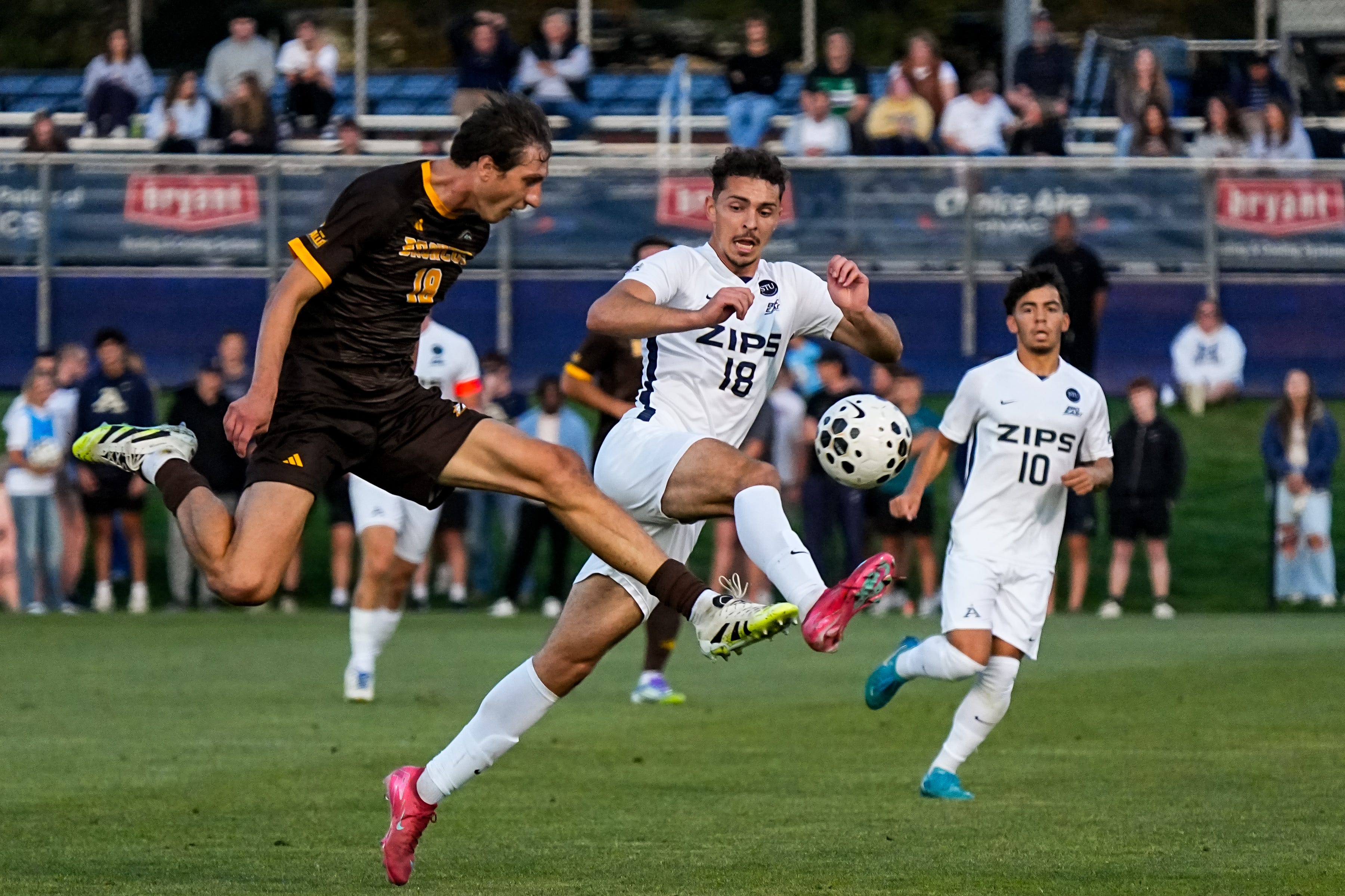 Akron men's soccer score, recap vs. Notre Dame. Zips advance in NCAA ...