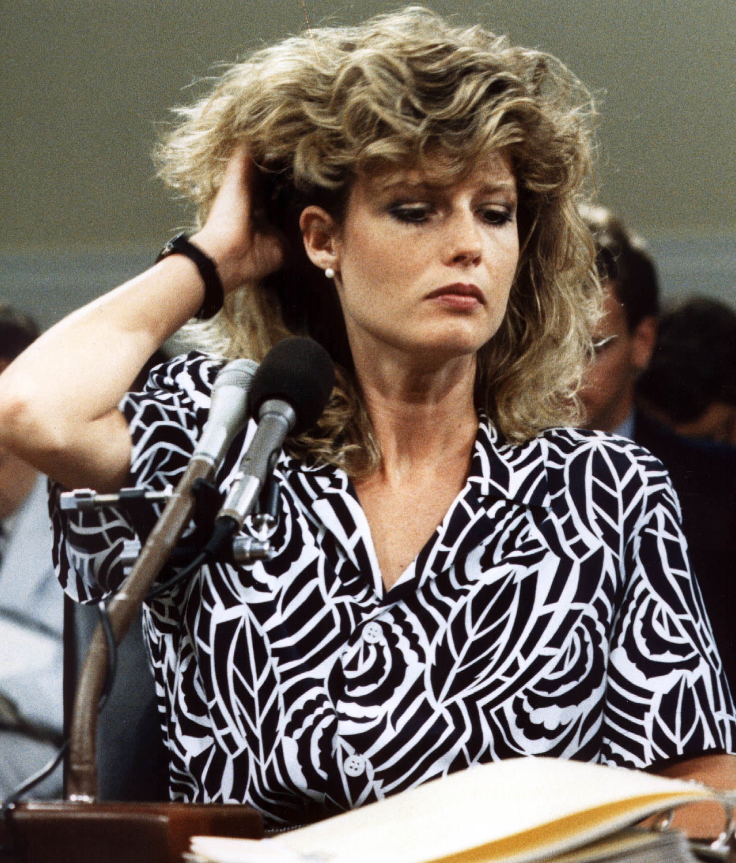 Forty years after Iran/Contra, Oliver North marries his White House ...