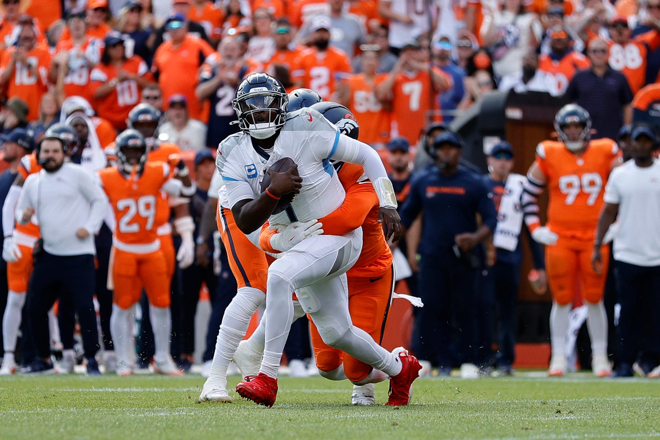 Ex-NFL quarterback was 'blown away' by Cam Ward's tape against the ...
