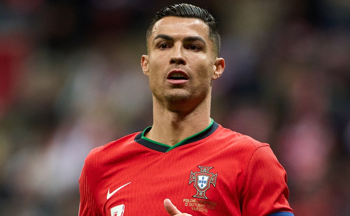 Cristiano Ronaldo delivers 7-word message to Portugal after record ...