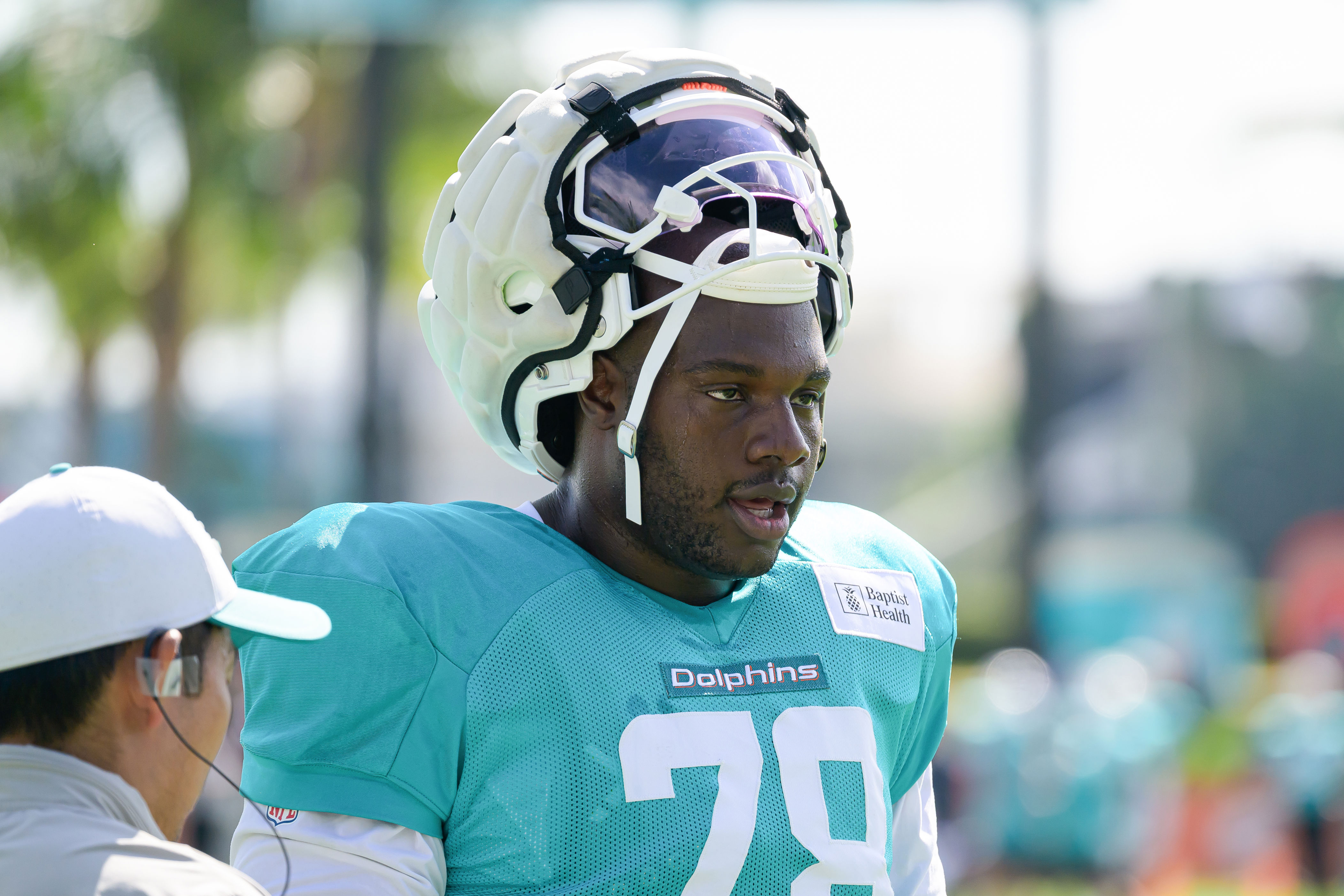 Miami Dolphins offensive lineman James Daniels may not return from ...
