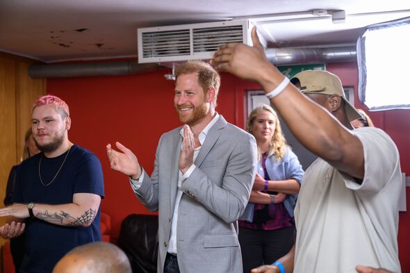 Prince Harry issues statement hours after announcing £1.1m donation ...