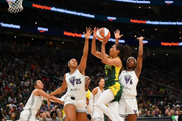 Storm edge Valkyries to clinch final WNBA playoff spot