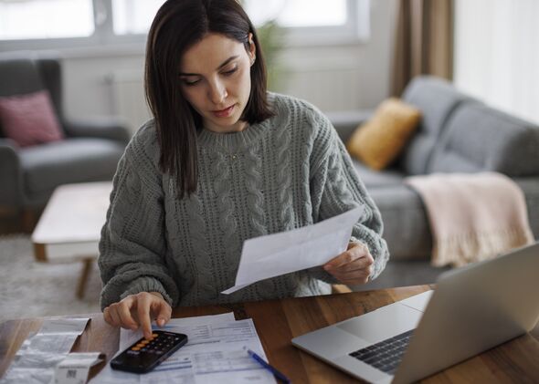 Exact amount of money Brits should have saved as a 'safety net' - do ...