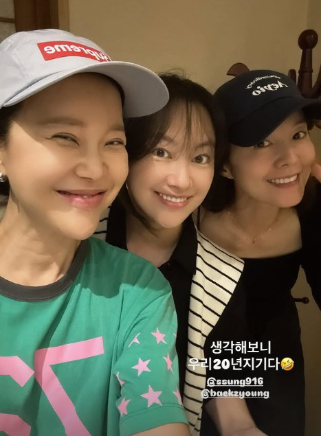 Shin-ae, who is still beautiful even after retirement, and Baek Ji ...