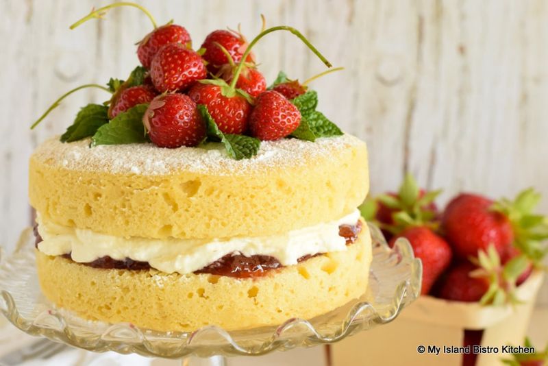 11 Classic British Cakes You Haven't Seen In Ages