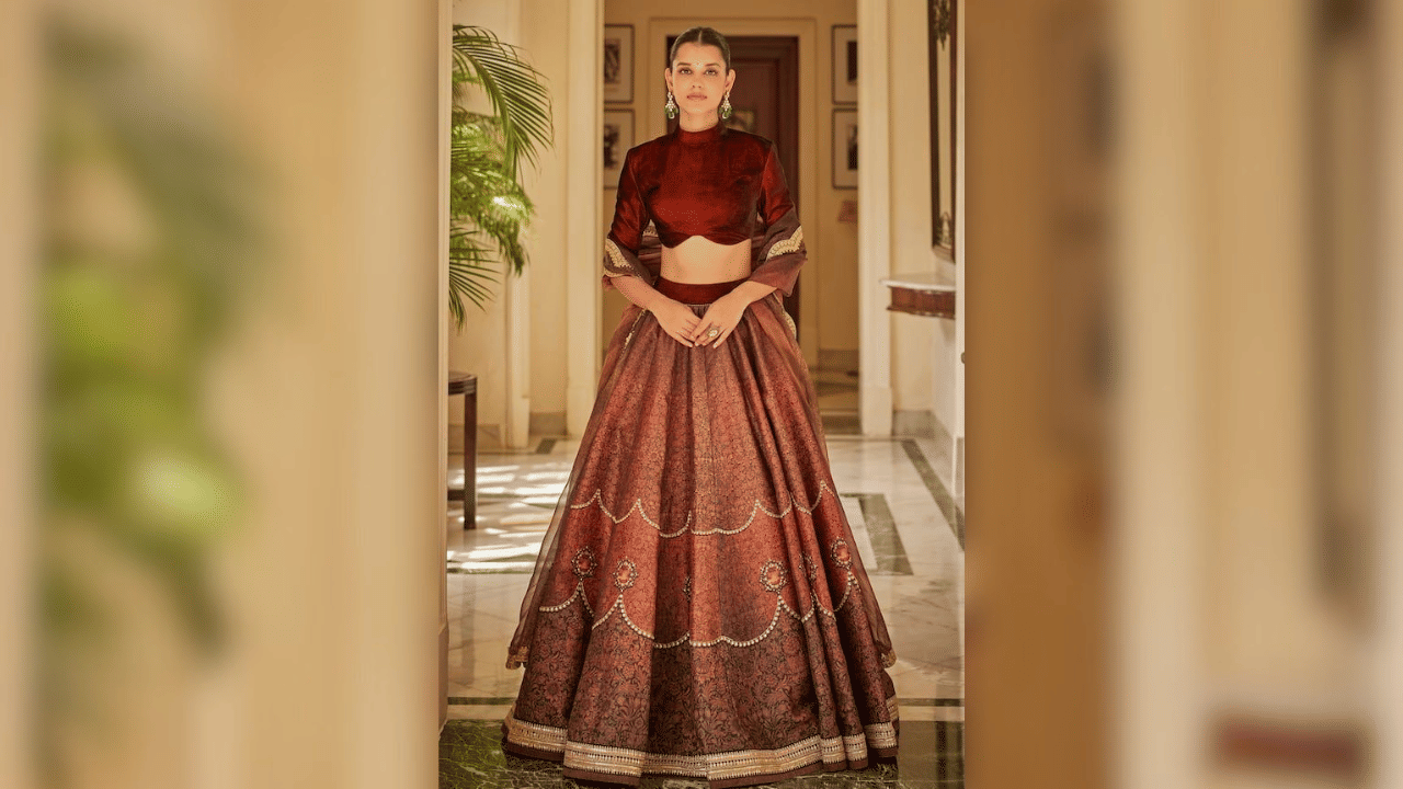 Turn heads this Navratri with these 5 statement blouse designs [2025]