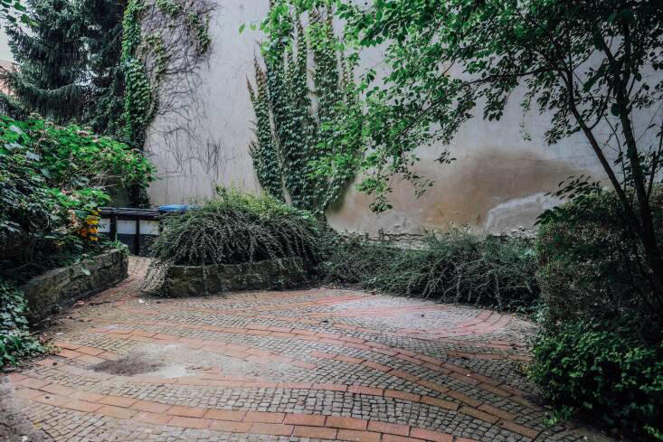 Before & After: Once a Storage Place for Trash Bins, Now a Beautiful ...