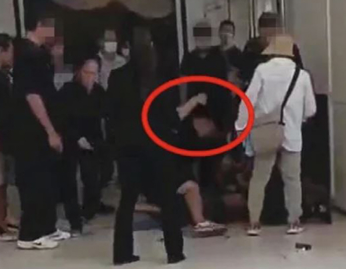 The wrong body cremation powder at the funeral...the arrest of a ...