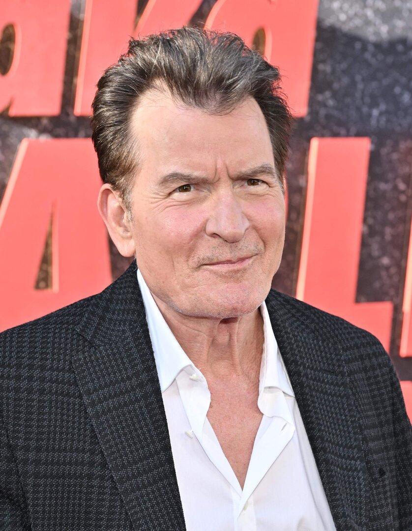 Charlie Sheen über seine Tattoos: "Schlechte, furchtbare, dumme ...