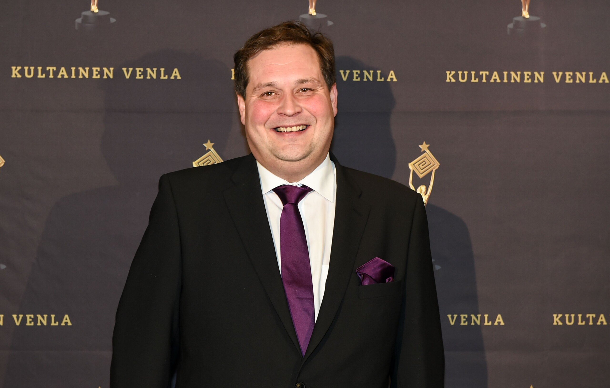 Jethro Rostedt avoimena tilanteestaan: ”Olisko pitänyt verot maksaa?”