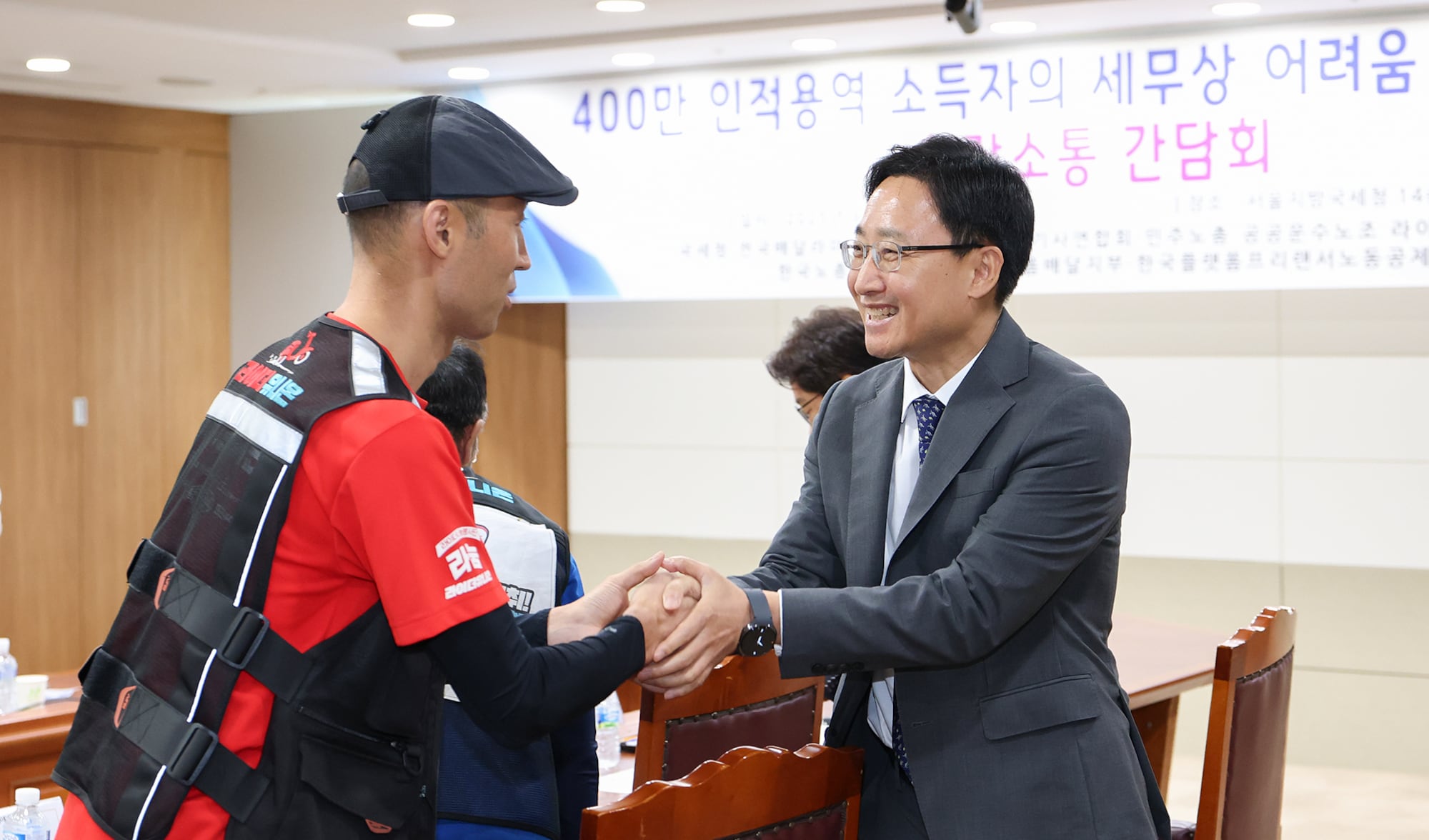 National Tax Service refunds taxes to delivery riders, proxy drivers