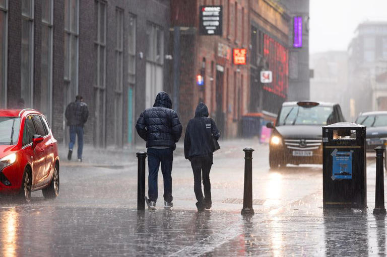 Heavy rain to hit Liverpool as unsettled weather continues