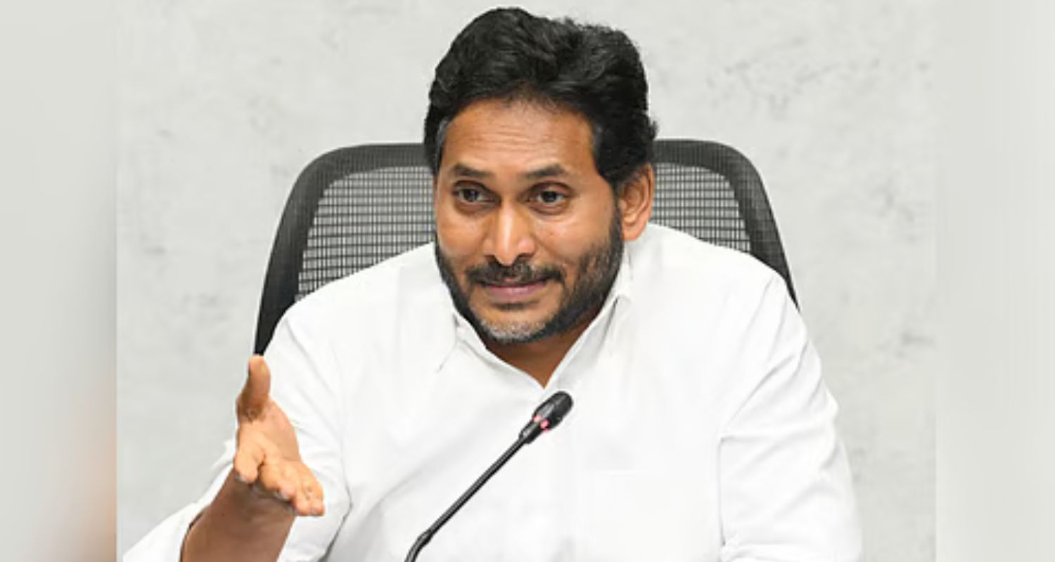 Urea shortage in Andhra a ₹250 cr scam, says Jagan