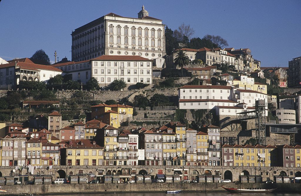 Porto investe 3 milhões em habitações a custos controlados no centro