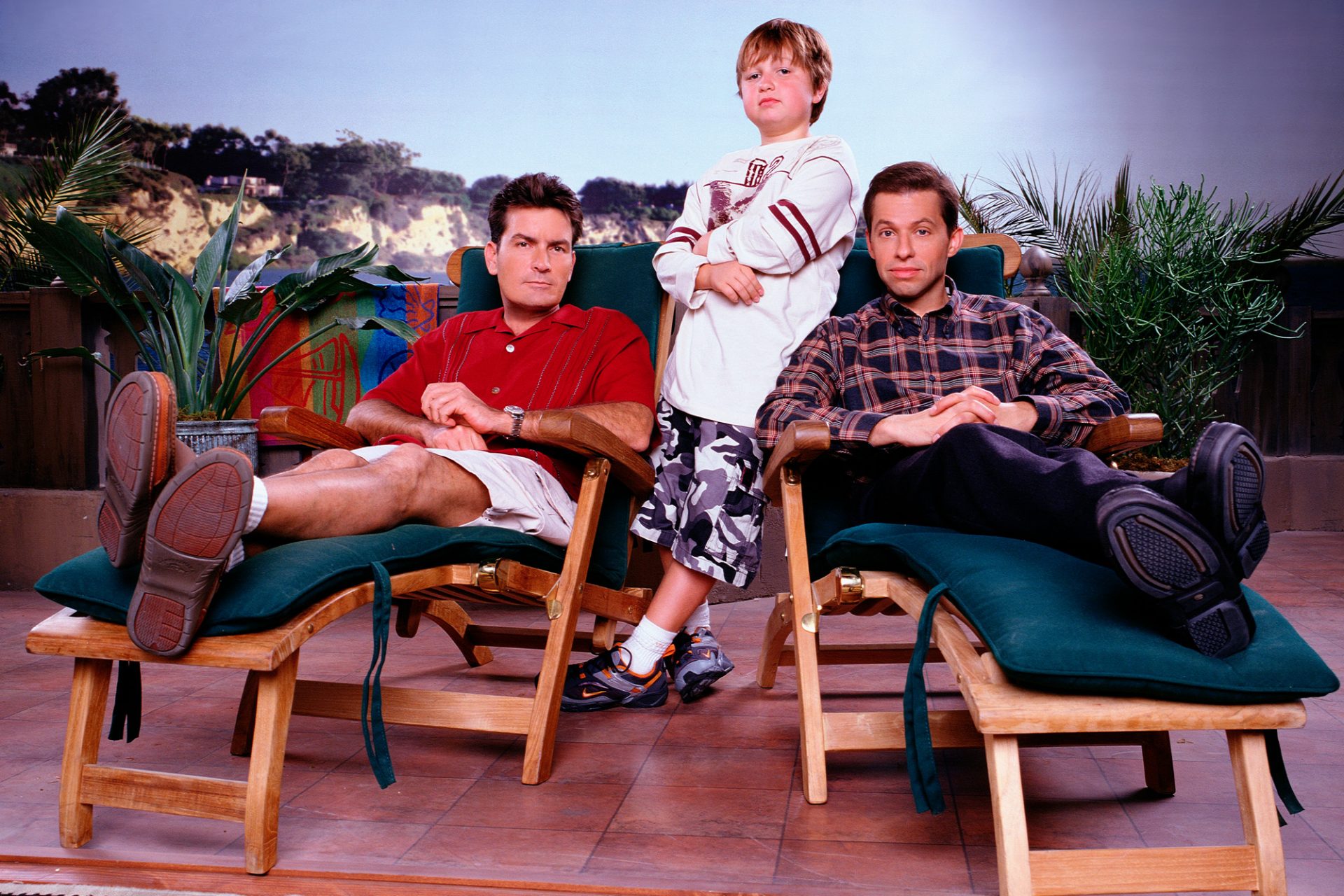 Charlie Sheen thanks his on-screen brother, Jon Cryer, of 'Two and a ...