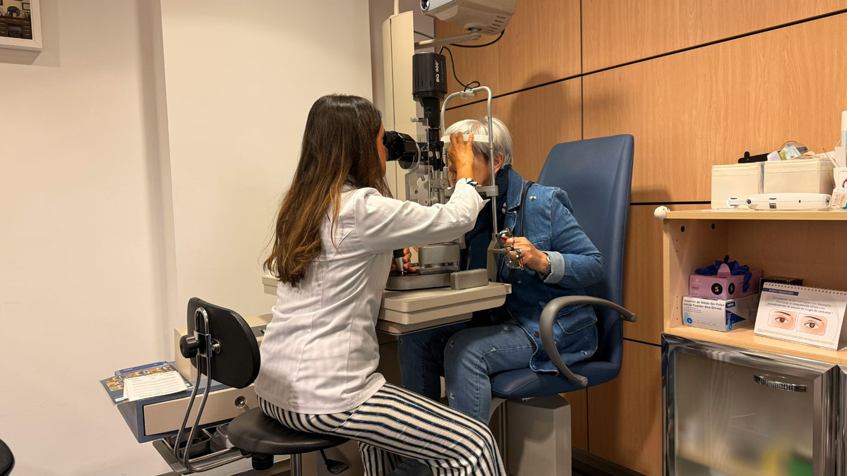 Managing age-related eye changes and diseases