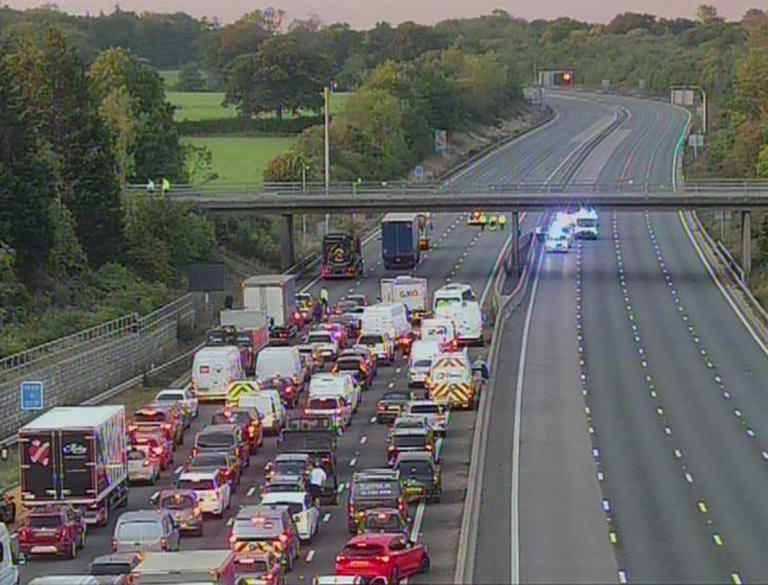 M23 latest LIVE: Gatwick travel warning as ‘serious police incident ...