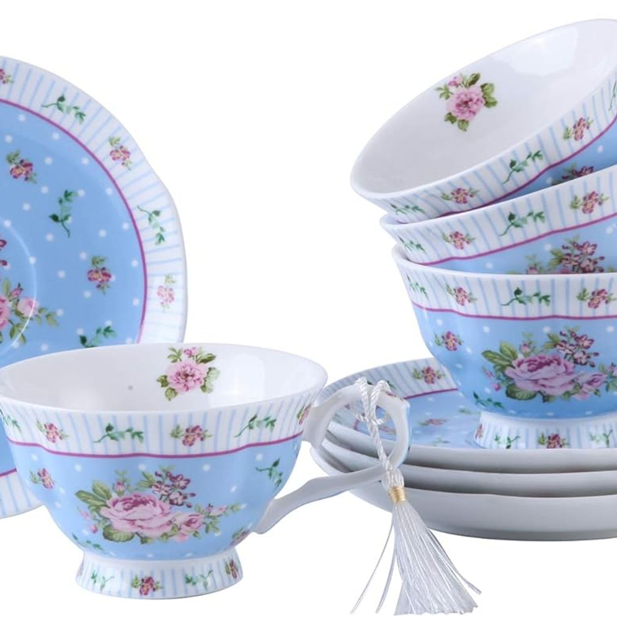 Très chic, cet ensemble de tasses pour le thé est à son prix le plus bas