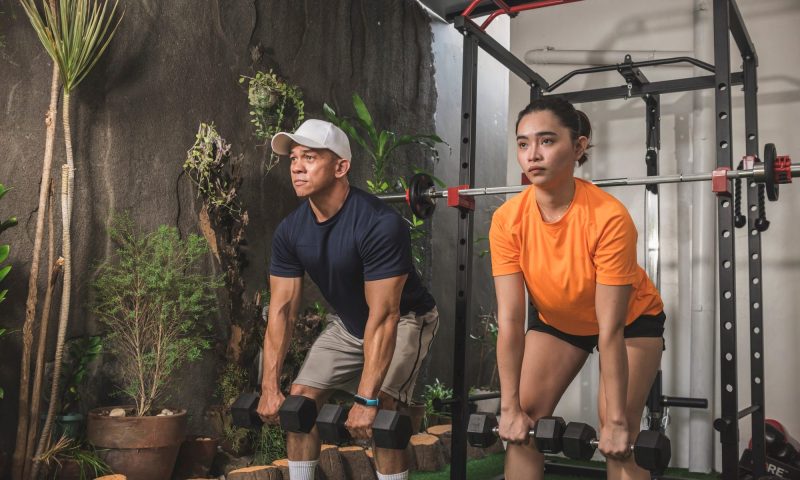I’m a personal trainer, and this 5-day dumbbell workout plan gets real ...