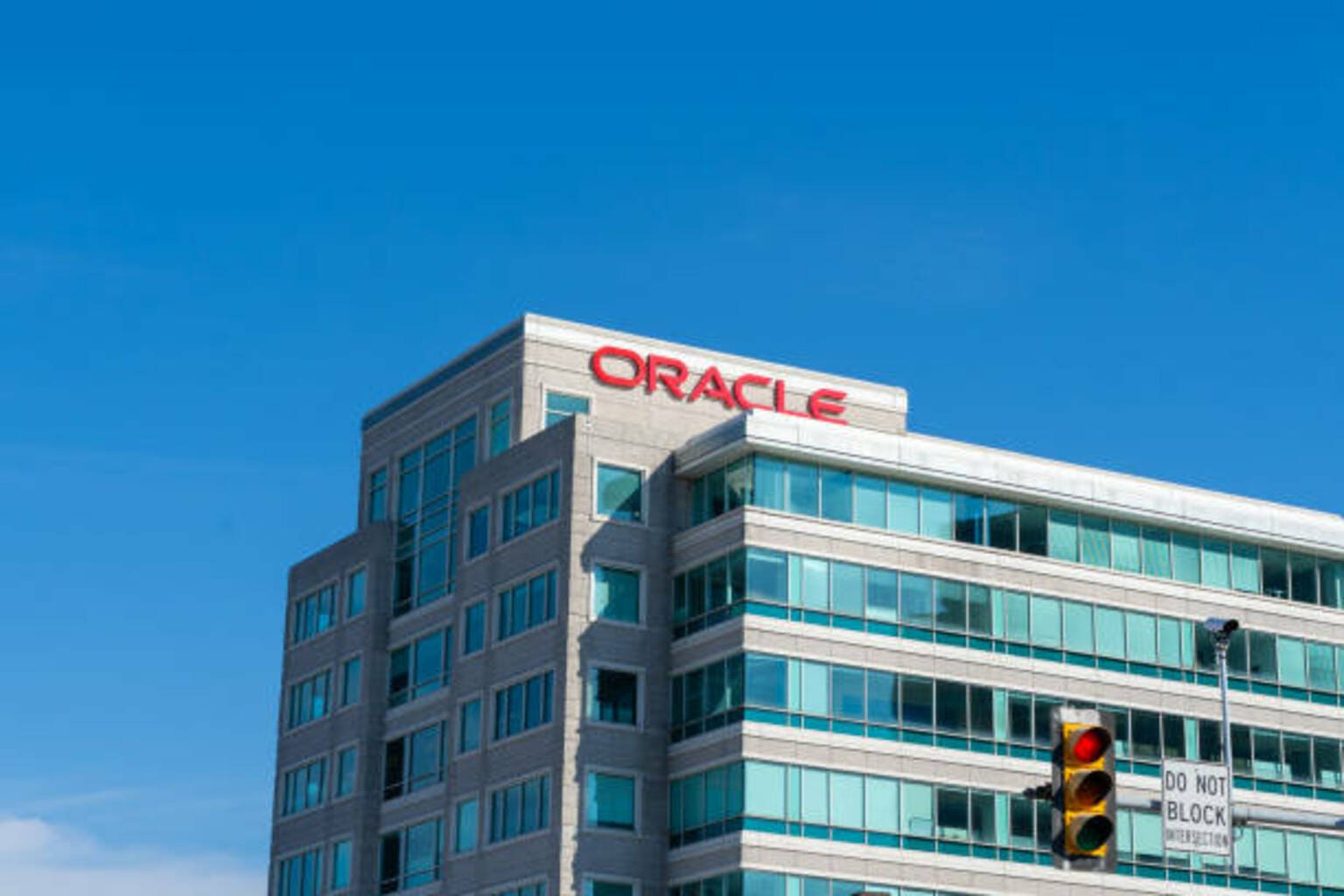 Oracle surges 32% after RPO goes 'nuclear,' say analysts