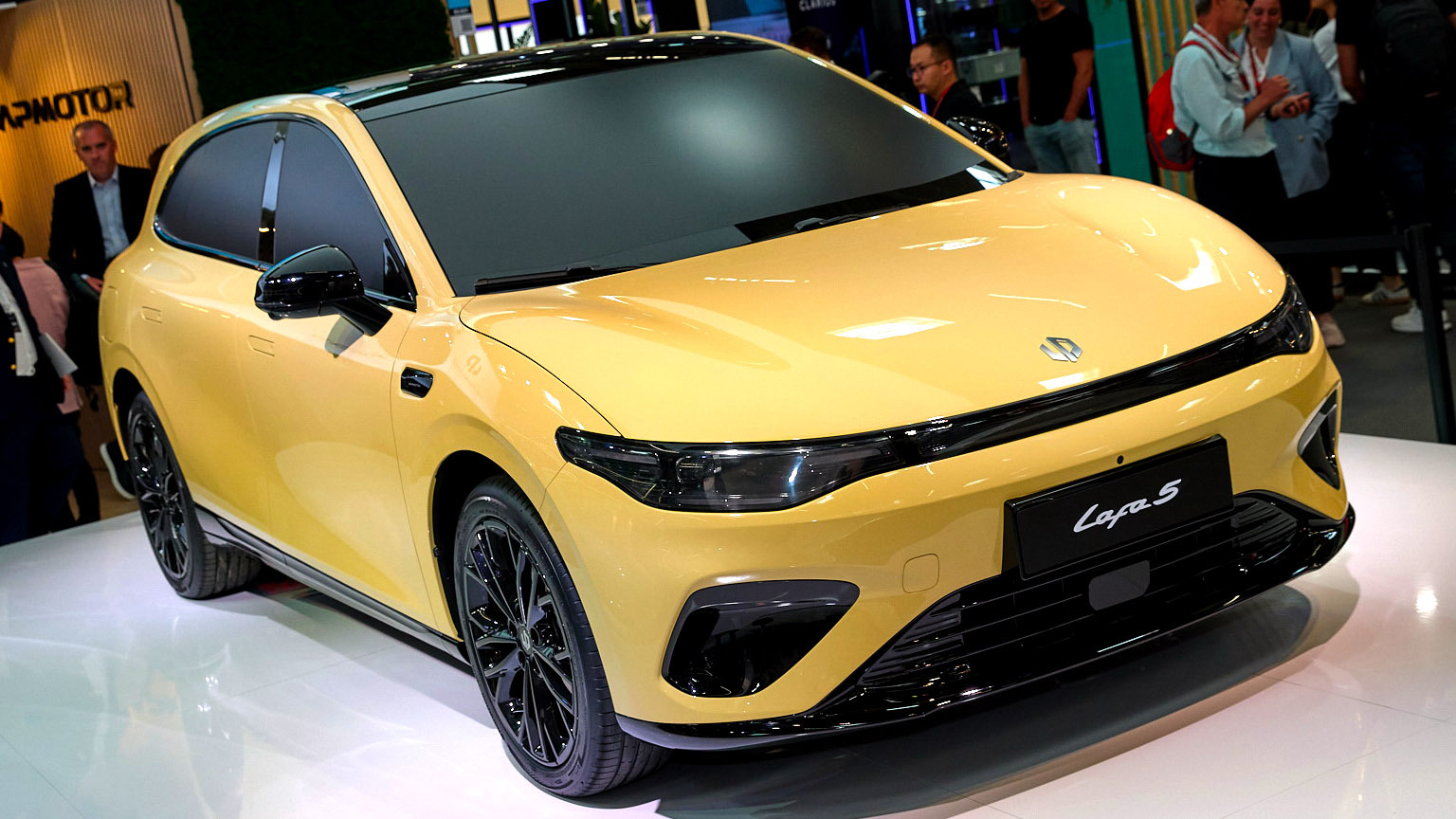 Stellantis Just Sent Europe A Warning With This Chinese-Built Electric ...