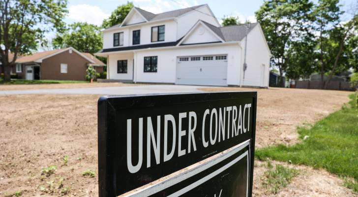 Homebuyers are now pulling out of deals at a record rate — why so many ...