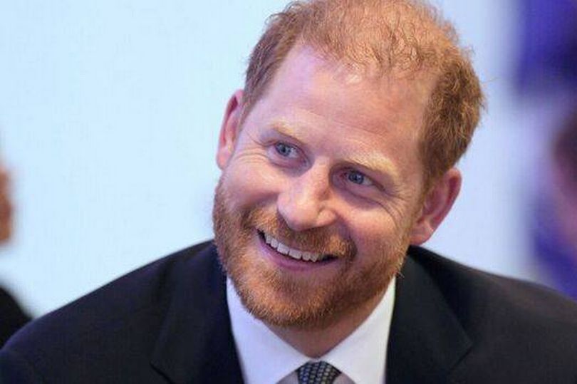 Body language expert says Prince Harry is 'himself' without Meghan on ...