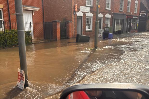 Recently reopened pub forced to closed due to severe flooding