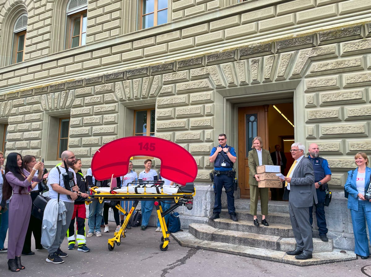 Plus de 100'000 personnes veulent sauver le centre antipoison 145