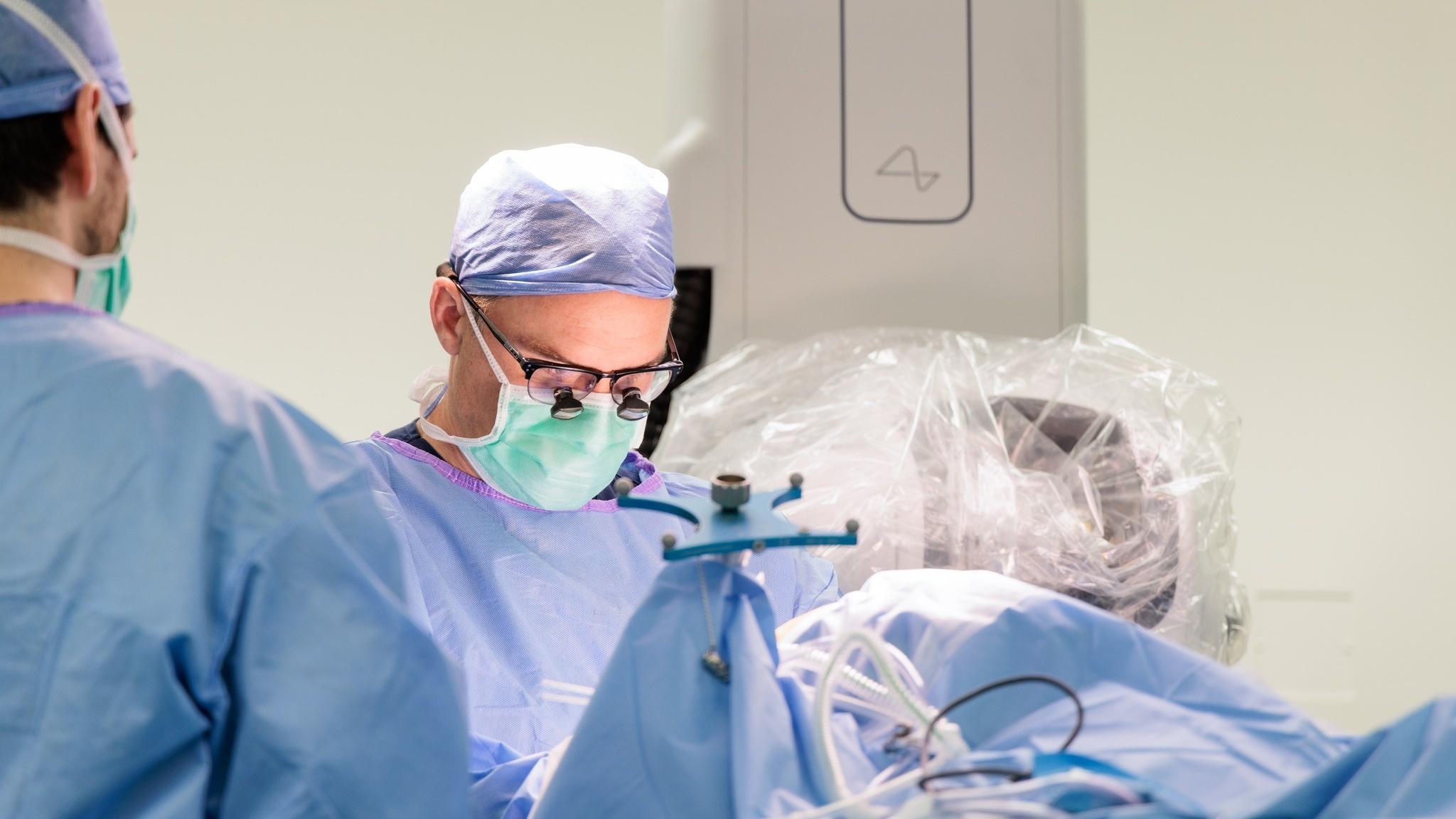 Two Quadriplegic Canadians Are the First to Test Musk’s Neuralink Brain ...