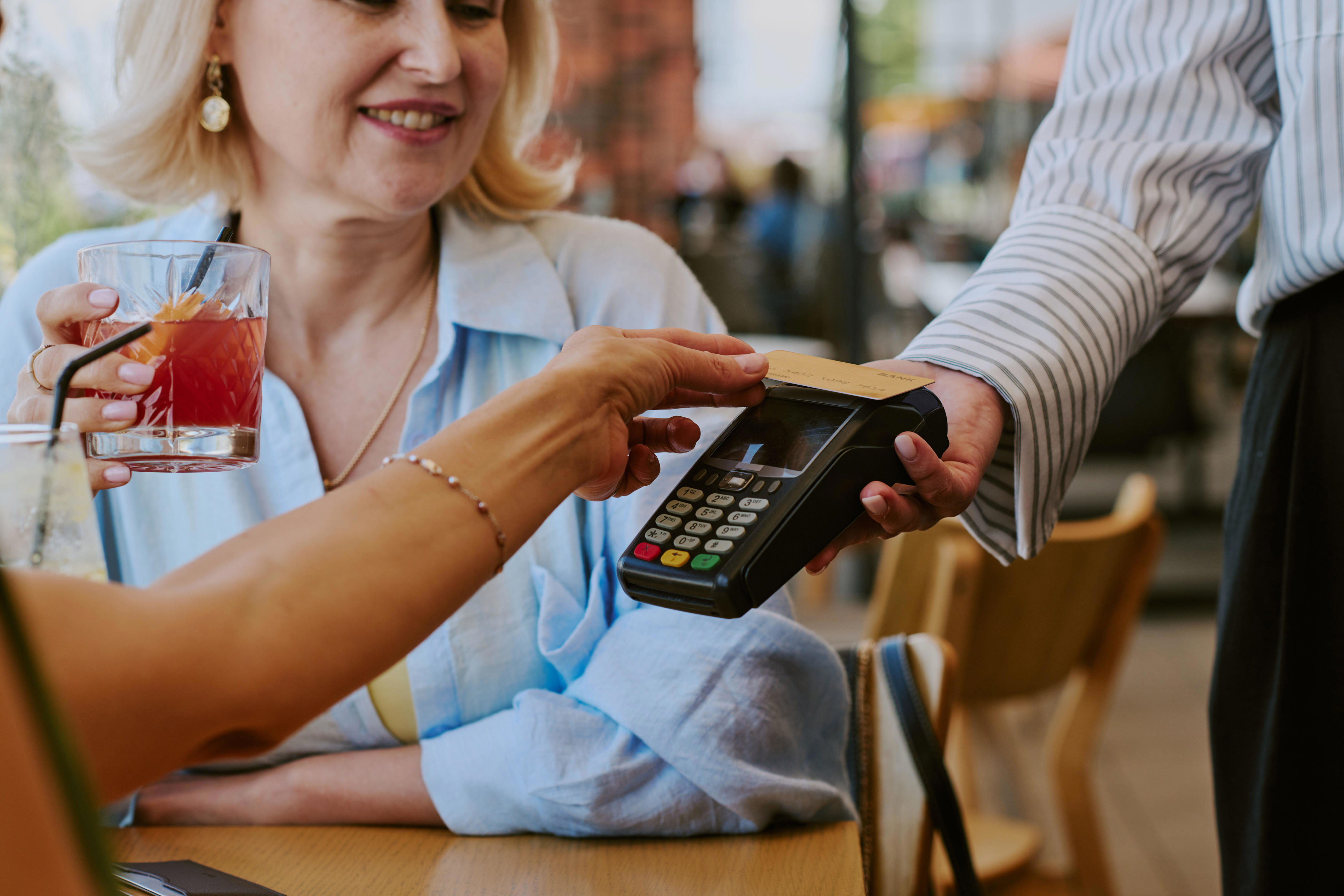 Contactless payments could go above £100 or become unlimited in major ...