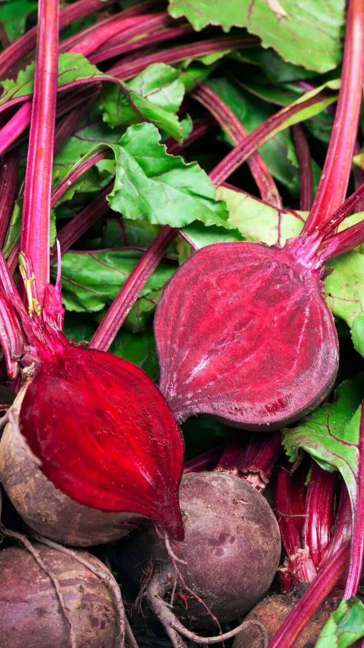 How to grow beetroot at home in a balcony garden