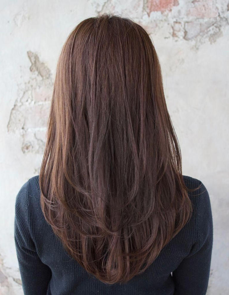 17 model rambut segi layer oval 3 tingkat, elegan dan feminin
