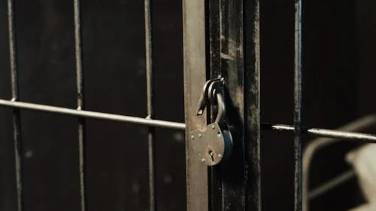 5 Juvenile Inmates Dead, Over 7,000 Prisoners Escape Jails Across Nepal ...