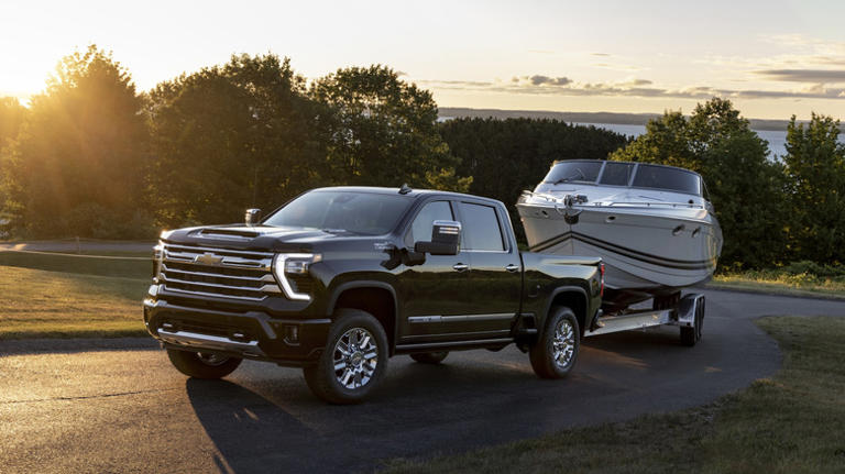 6.7 Cummins Vs. 6.6 Duramax Diesel: How Do The Two Engines Compare?
