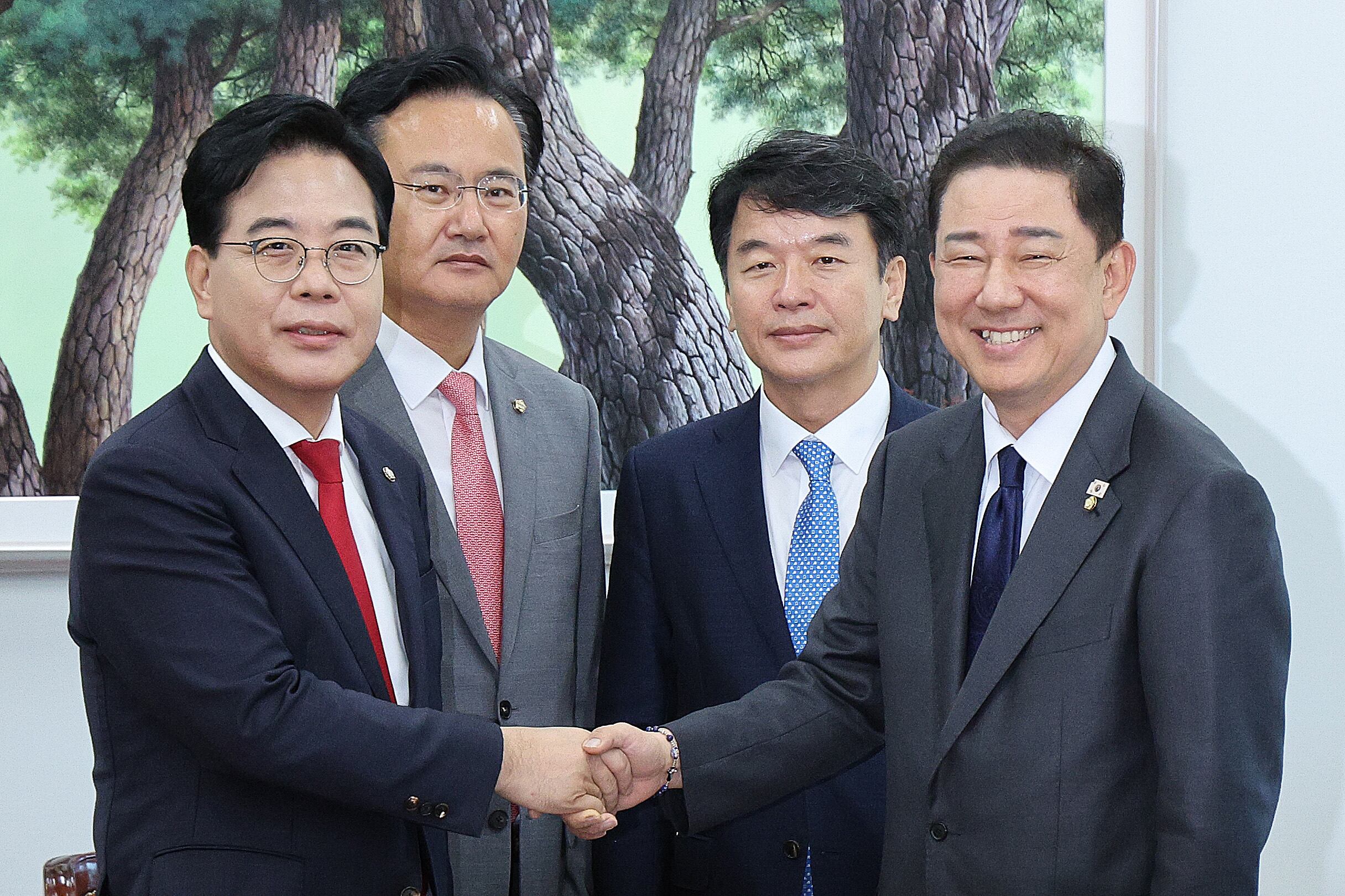 Ruling, opposition parties agree on special prosecutor act revisions ...