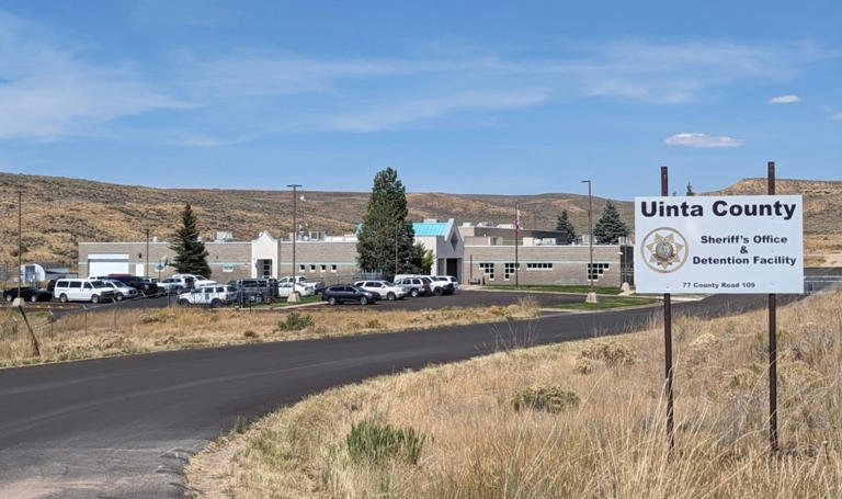 The Uinta County sheriff decided to raise deputy pay by holding ICE ...