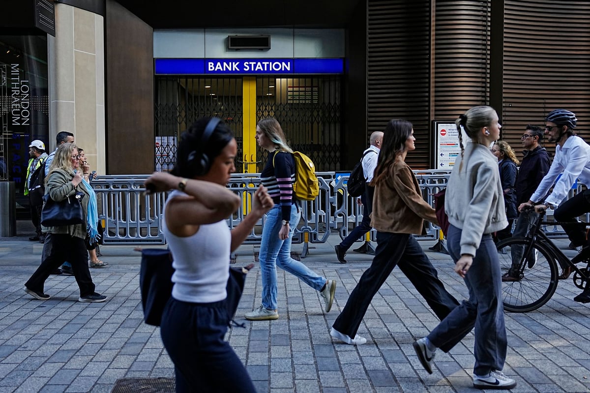 London jobs crisis: Unemployment among young people at nine-year high