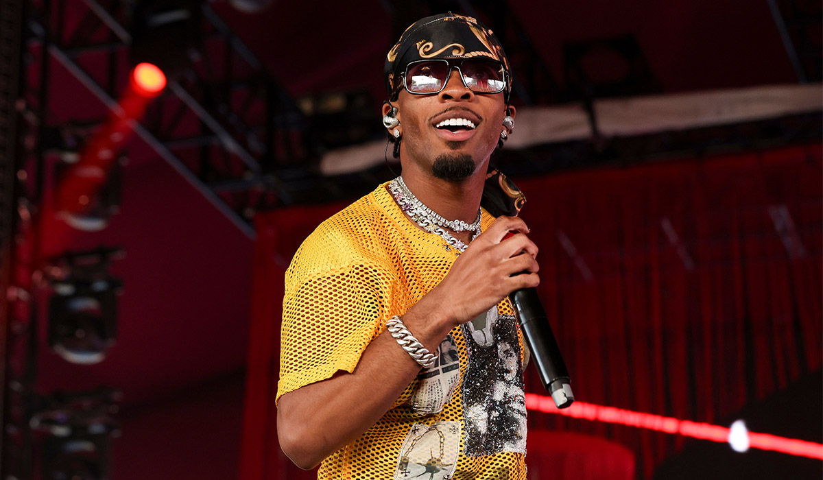 New details released on body found in popular singer’s car