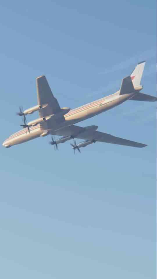 Soviet's Biggest Plane
