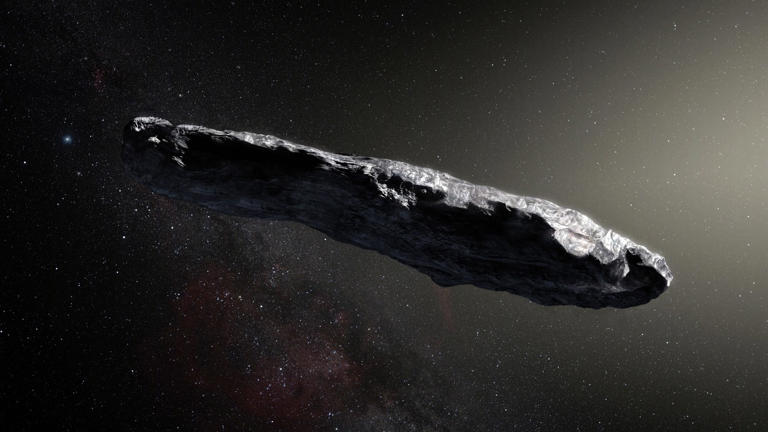 Strange object on direct path toward planet Mars