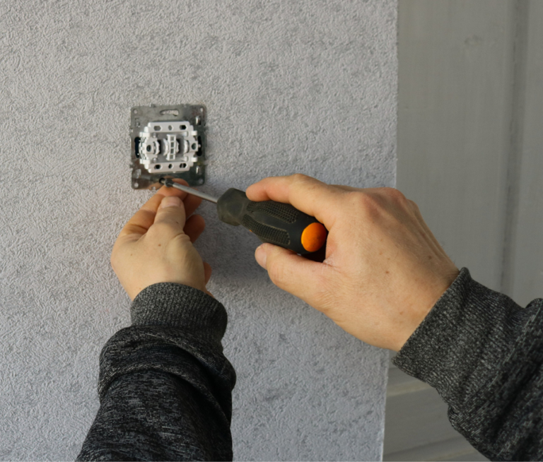 A Wobbly Light Switch Could Put Your Home at Serious Risk. Here’s How ...