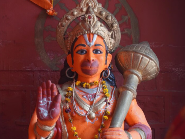 7 Powerful Lines in Hanuman Chalisa That Can Change Your Life
