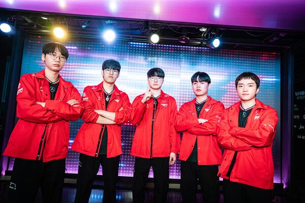 '예상외의 혈투'' T1, DK 3-2로 꺾고 PO 2라운드 진출[LCK]