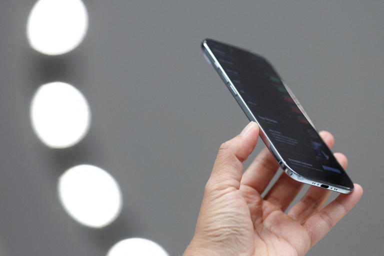 Apple's new iPhone 17 and iPhone Air go for sale in UK