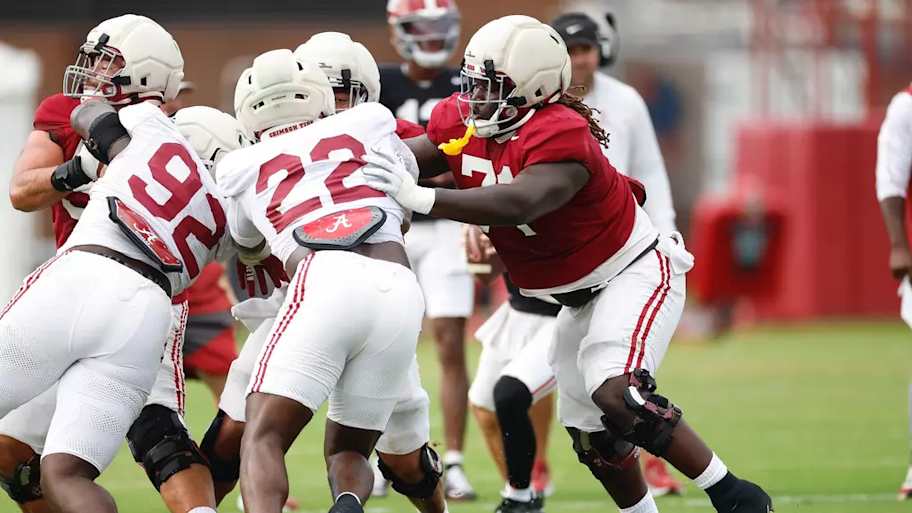 Why One Alabama Offensive Lineman Sees Less Snaps as 'Good Thing'