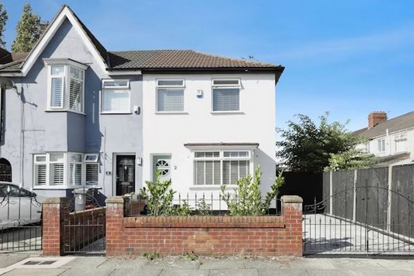 'Ready to move into' Merseyside home on the market for £190,000